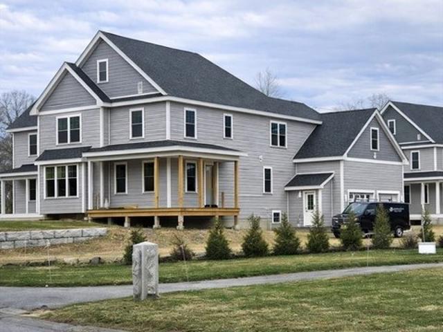 94 Willow St Unit 2, Acton, MA 01720
