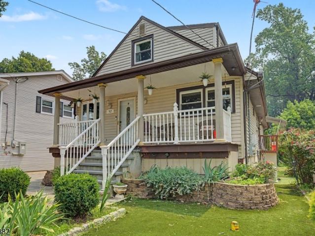 92 Blauvelt Ave