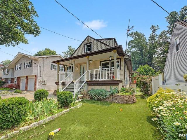 92 Blauvelt Avenue