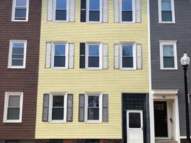 92 Bunker Hill St, Boston, MA 02129