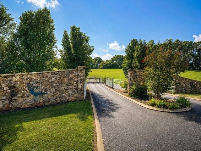 92 Butterfly Cove Trl, Decatur, TN 37322