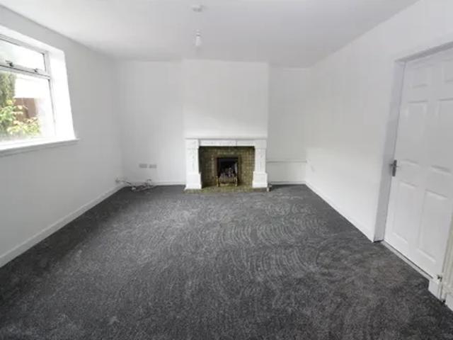 92 Claverhouse Drive, City of Edinburgh, EH16 6JJ, United Kingdom | 3 bed duplex for rent #166857541 | Rentberry