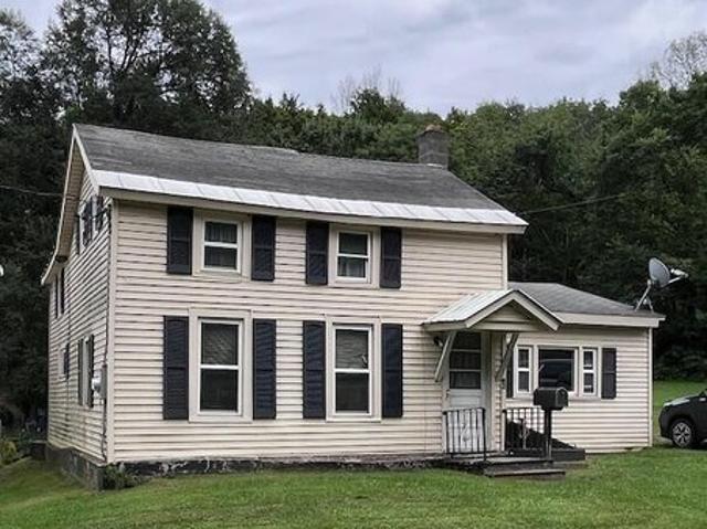 92 Eddy St, Greenwich, NY 12834