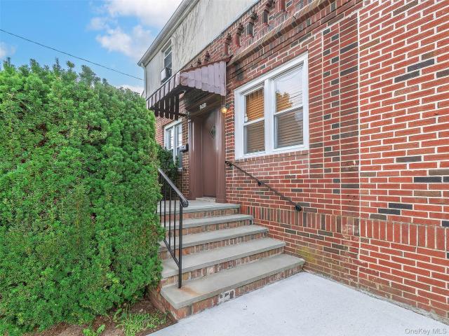 92 Elm Avenue 1st Floor