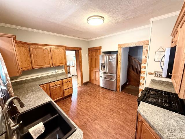 92 Euclid Ave