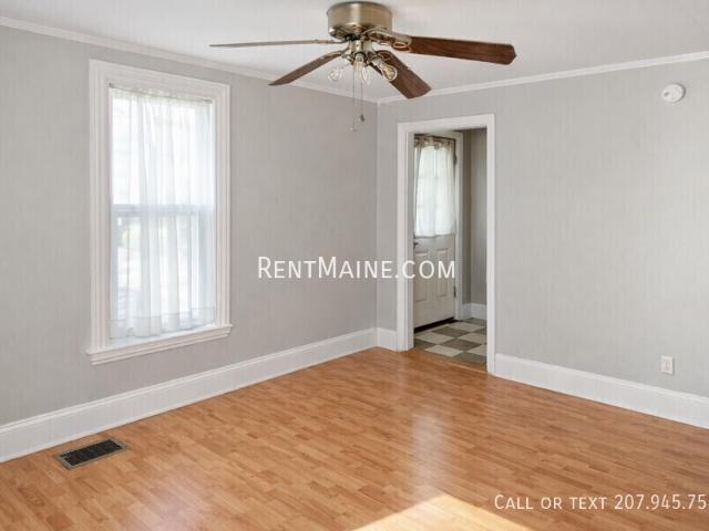92 Fling St 2 beds, 1 full bath