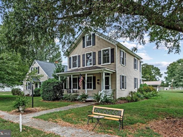 92 Front Street