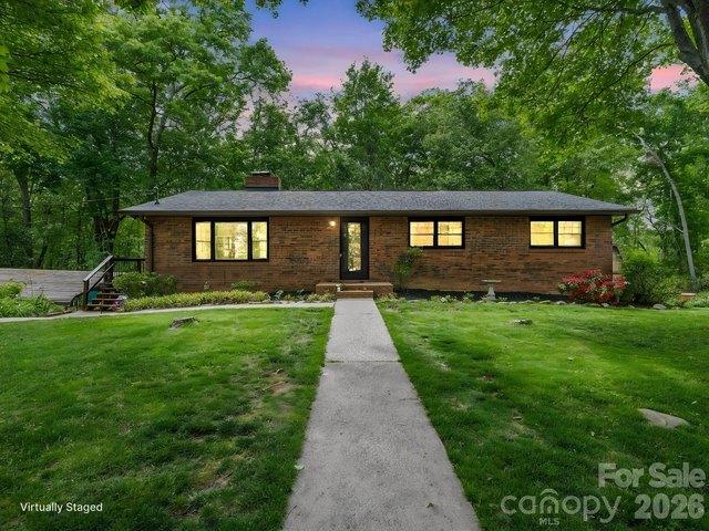 92 Greenwood Acres Dr, Mills River, NC 28759