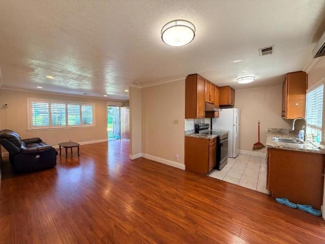92 Hemlock Lane