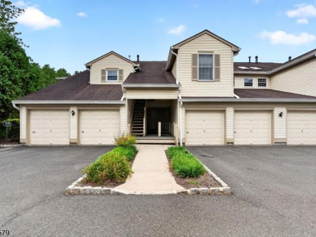 92 Jamestown Rd