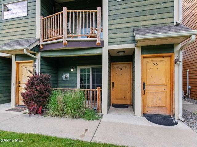 92 Lookout Peak Dr, Pinehurst, ID 83850