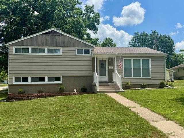 92 Manor Rd, Kirksville, MO 63501