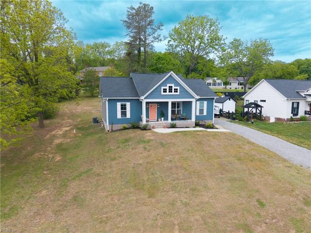 92 Meadow LN