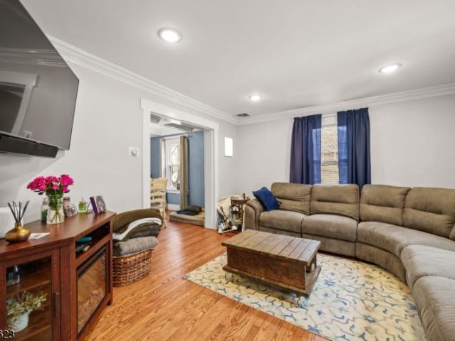 92 Myrtle Ave, Cedar Grove, NJ 07009 | MLS #4010 | Compass