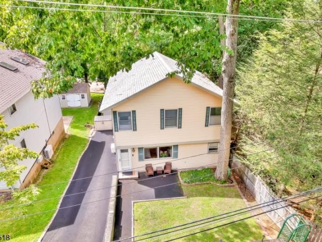 92 New York Ave