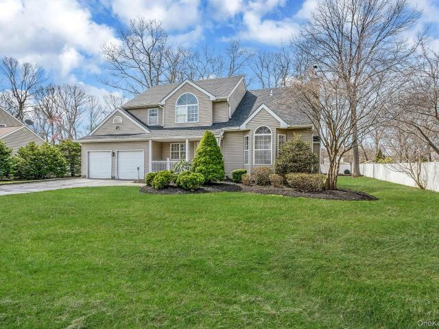 92 Old Selden Stage Rd, Selden, NY 11784 | MLS #985290 | Compass