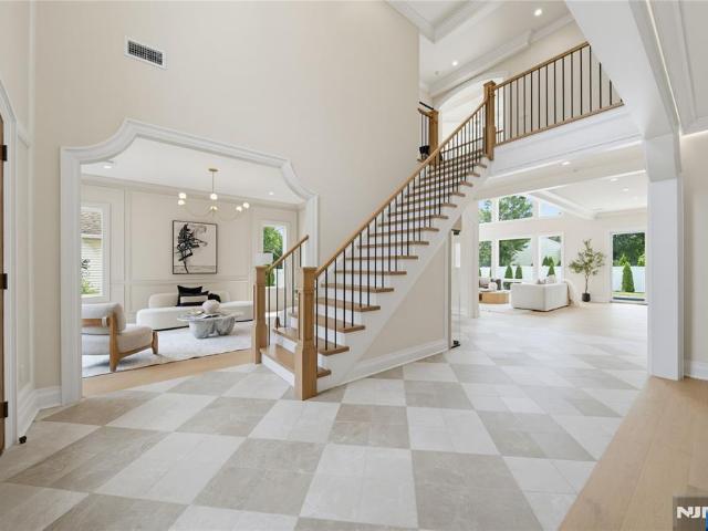 92 Oliver Road