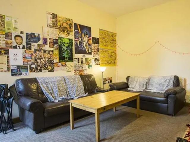 92 Raddlebarn Road, Stirchley, B29 6HQ, United Kingdom | 5 bed house for rent #133544409 | Rentberry