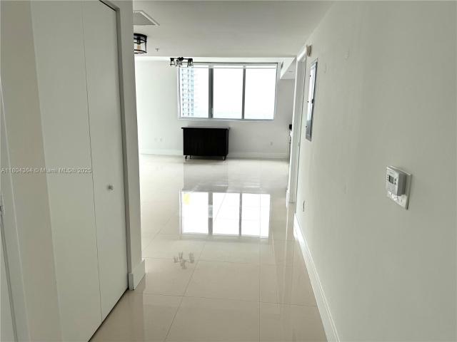 92 SW 3rd St, Unit 1605, Miami, FL 33130 | MLS #A11804 | Compass