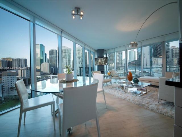 92 SW 3rd St, Unit 1801, Miami, FL 33130 | MLS #A11977