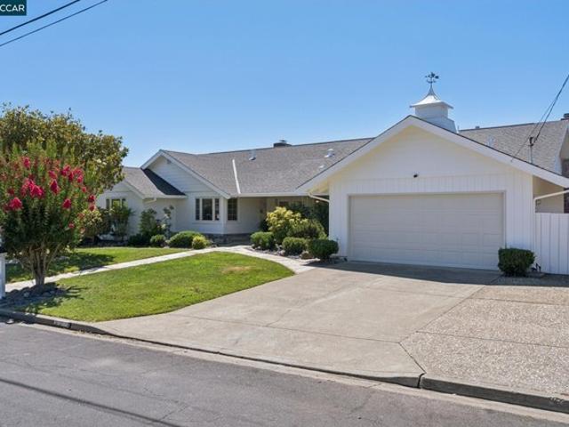 92 Sullivan Dr, Moraga, CA 94556