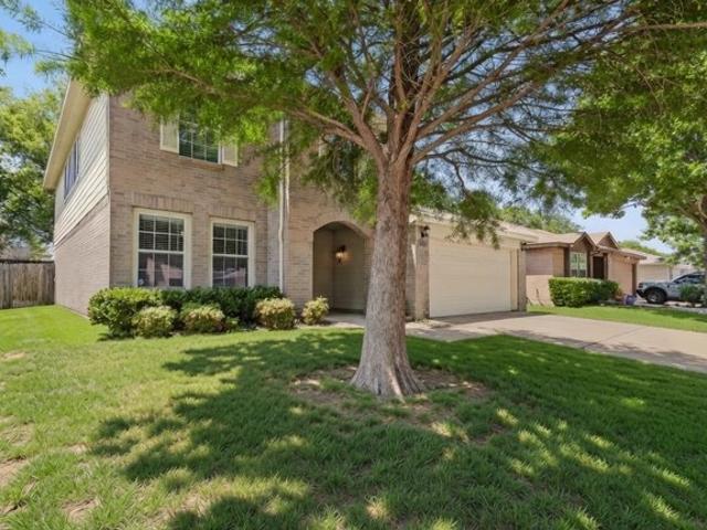9305 Goldenview Dr, Fort Worth, TX 76244