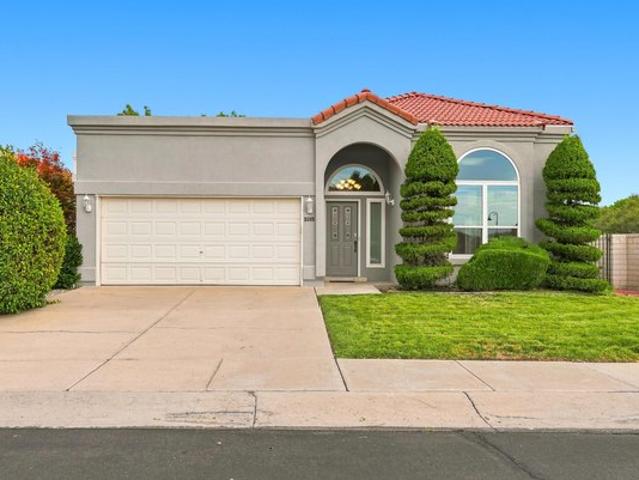 9305 Preston Trl NE, Albuquerque, NM 87111