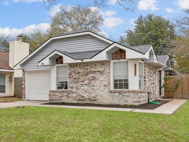 9306 Crescent Moon Dr, Houston, TX 77064
