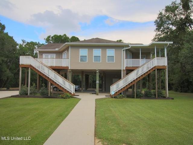 9306 Halsell Rd, Gulfport, MS 39503