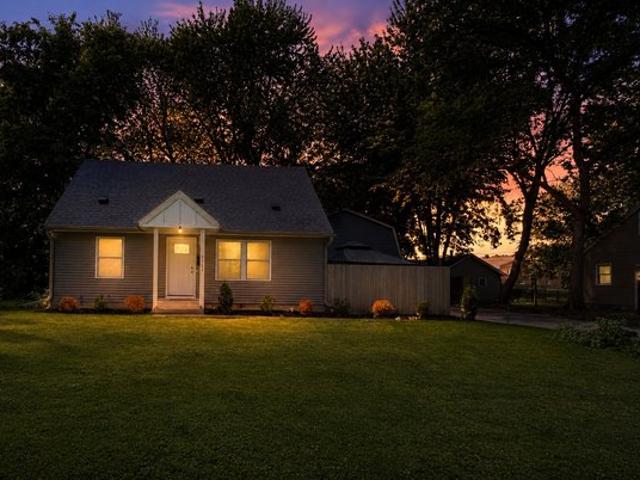 9306 Stevens Ave S, Bloomington, MN 55420
