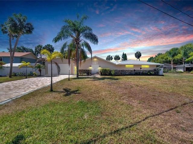 9307 River Cove Dr, Riverview, FL 33578