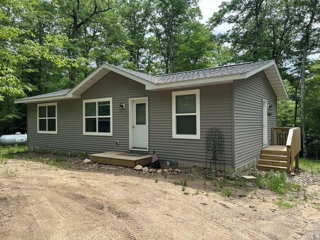 9307 Sylvan Shore Dr, Hazelhurst, WI 54531