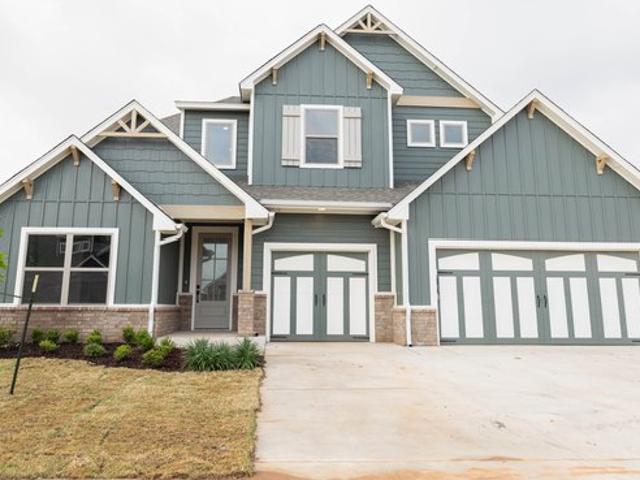 9308 NW 116th St, Yukon, OK 73099