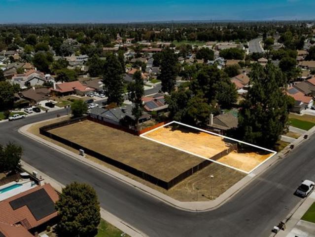 9308 Coulter Ct, Bakersfield, CA 93311