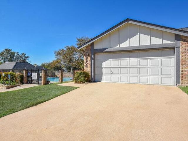 9308 Singing Quail Dr