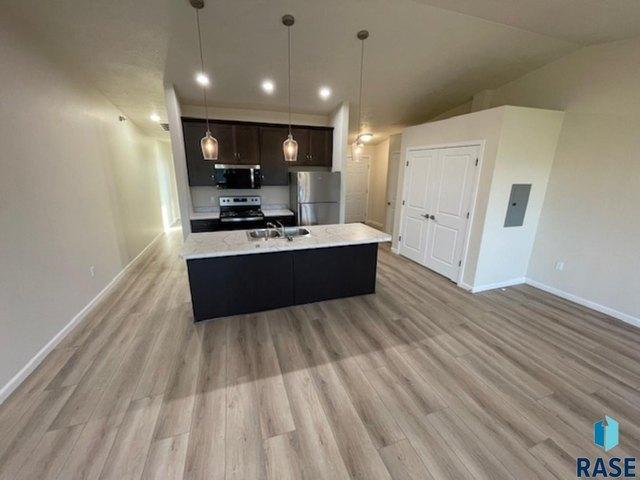 9308 W 32nd St Unit 2, Sioux Falls, SD 57106