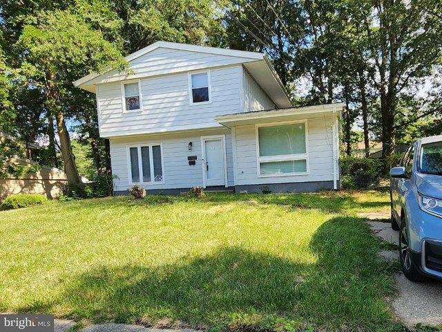 9309 Kimbark Ave, Lanham, MD 20706