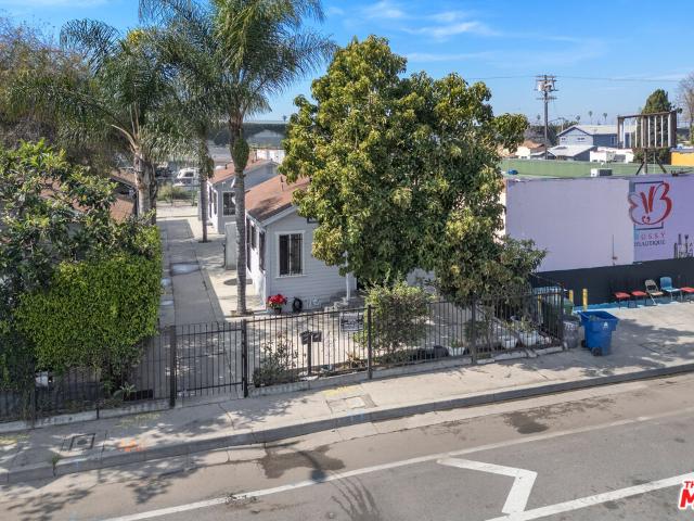 9309 S Broadway, Los Angeles, CA 90003 | MLS #26658 | Compass
