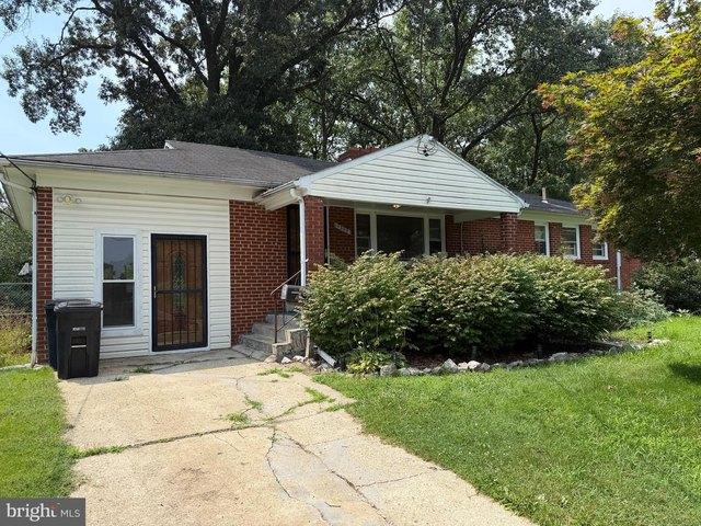 9309 Tuckerman St, Lanham, MD 20706