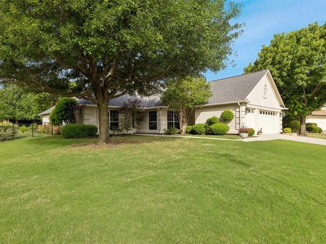 9300 Malibu Ct, Denton, TX 76207