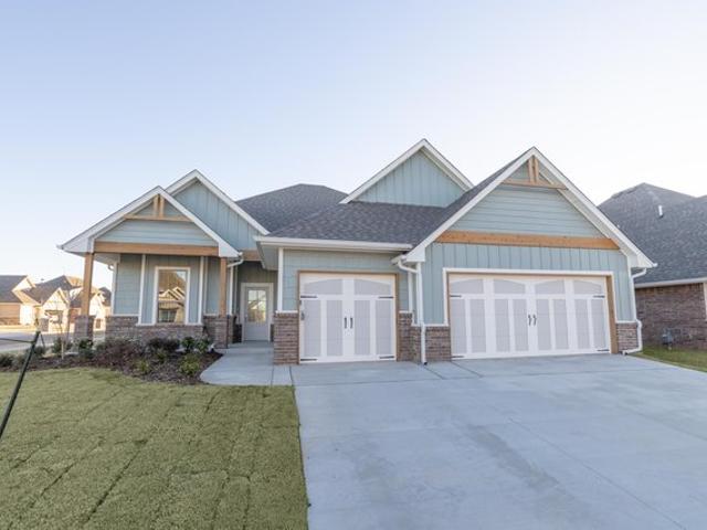 9300 NW 116th St, Yukon, OK 73099