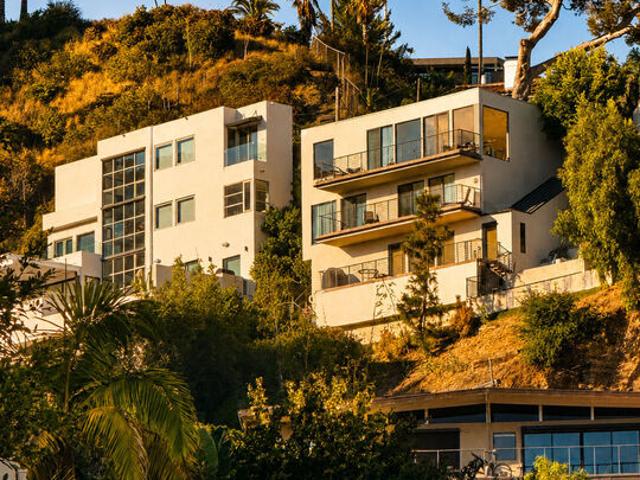 9300 Warbler Way, Los Angeles, CA 90069 | MLS #26652