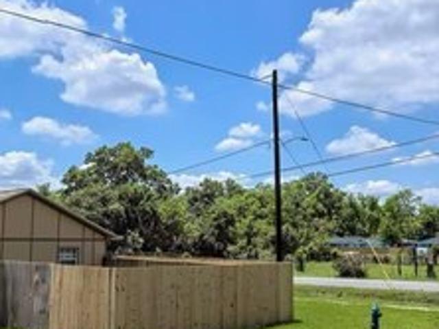 9301 Coffee St, Houston, TX 77033