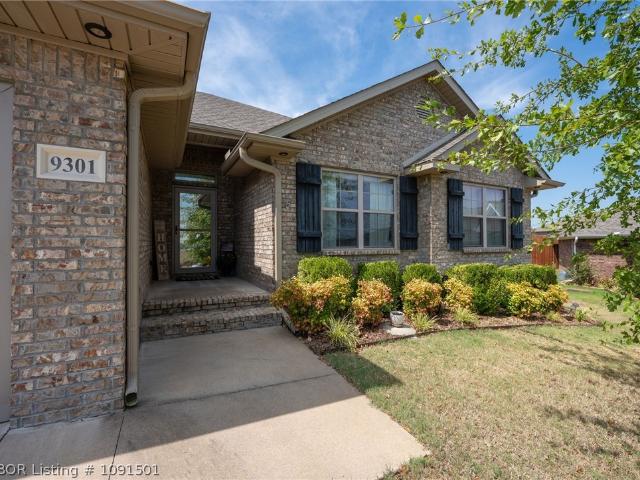 9301 Harvest Court