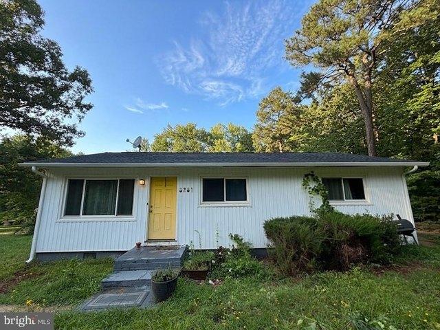 9301 Ladysmith Rd, Ruther Glen, VA 22546