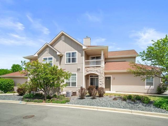 9301 S Cobblestone Way Unit H, Franklin, WI 53132