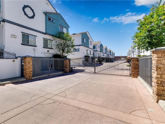 9301 Shirley Ave, Unit 28, Northridge, CA 91324 | MLS #OC26067