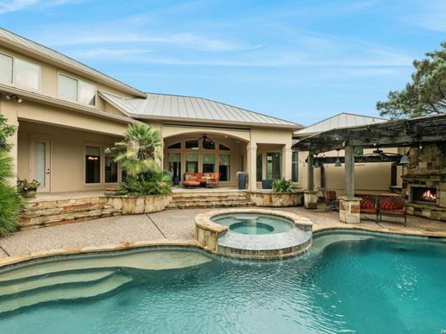 9302 Highlands Cv, Boerne, TX 78006