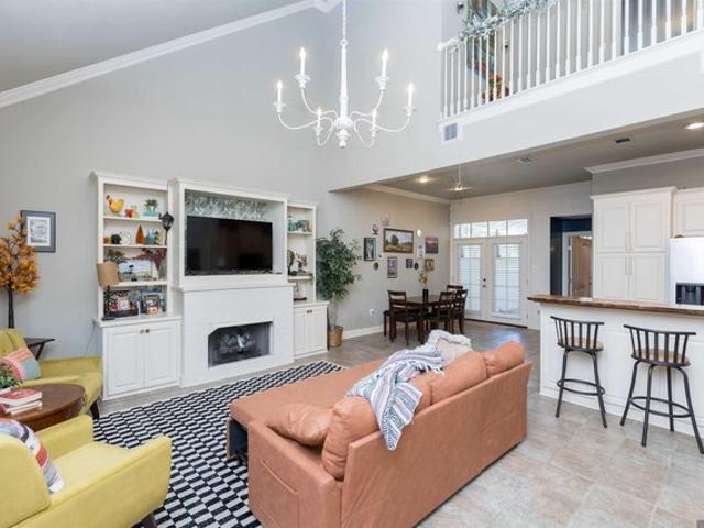 9302 Loblolly Ct, Baton Rouge, LA 70809