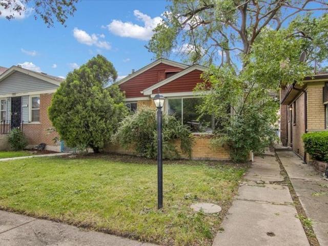 9302 S Rhodes Ave, Chicago, IL 60619